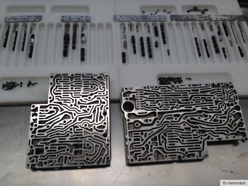 Mercedes-Benz Automatikgetriebe Steuereinheit EHS 722.6 A1402700606 C E ...