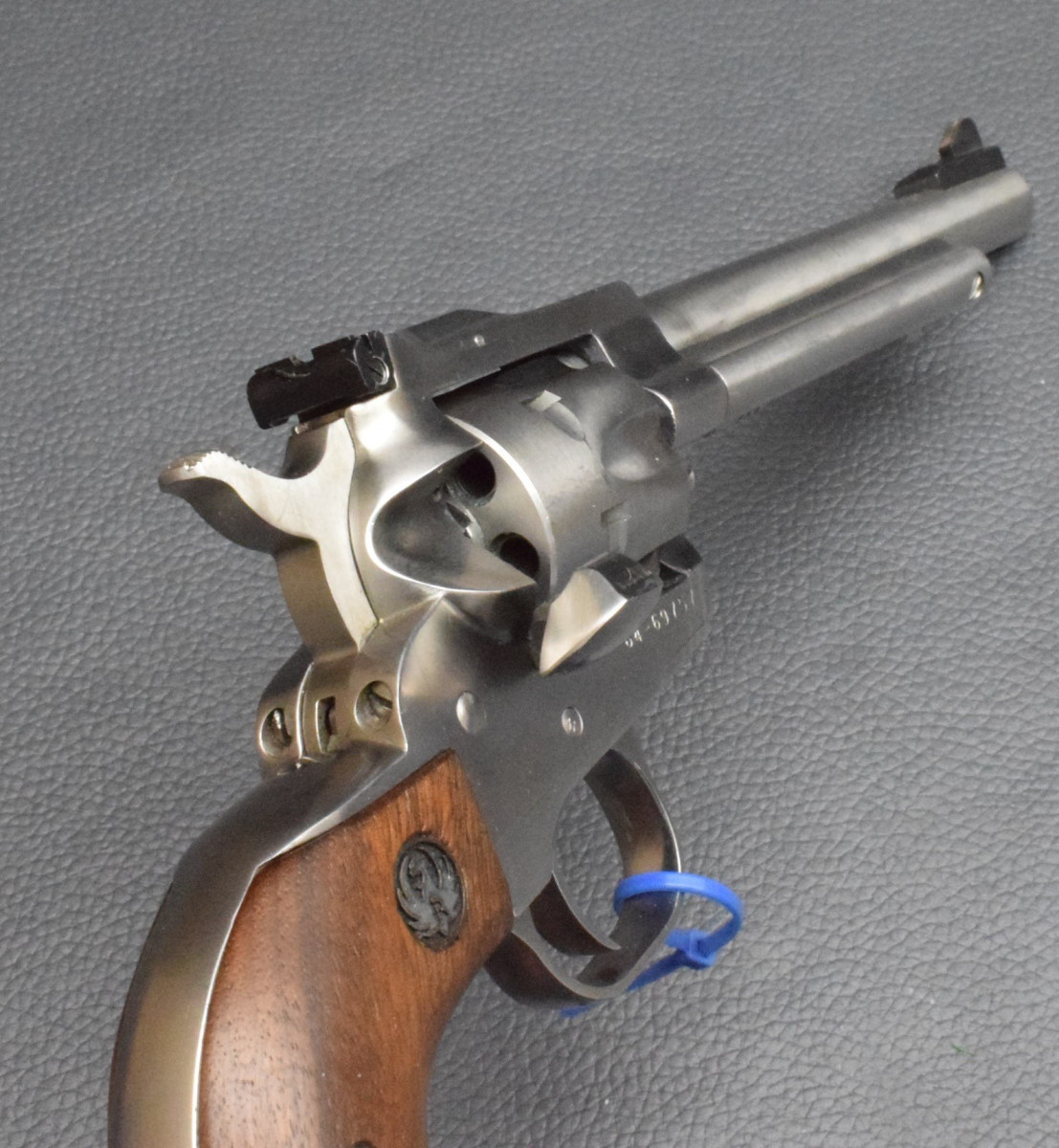 Ruger SAA-Revolver, Single-Six, stainless, Kal. 22WM mit Wechseltromme ...