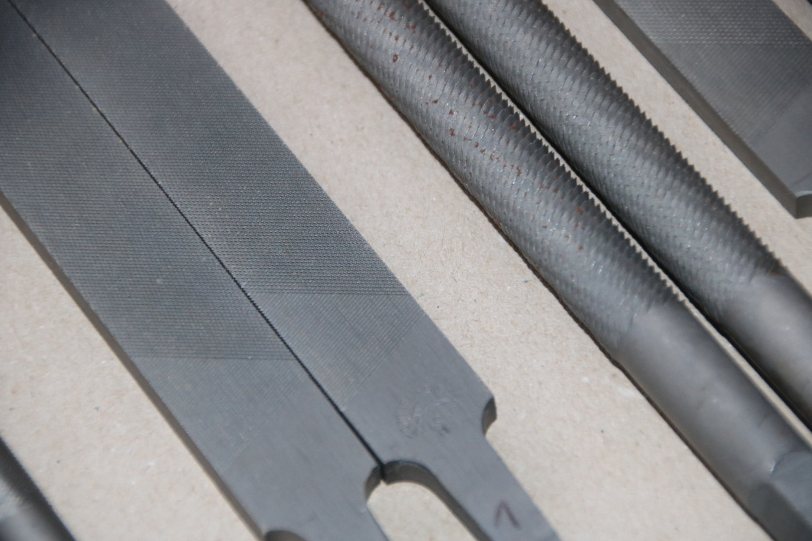 12 Feilen für Metallbearbeitung aller Art - untersch. Varianten - gute ...